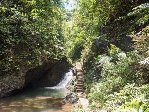 10 magnificent waterfalls in Fiji worthy of a hike - International ...