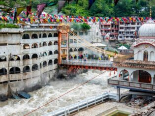 13 Best Hot Springs In The World - International Traveller